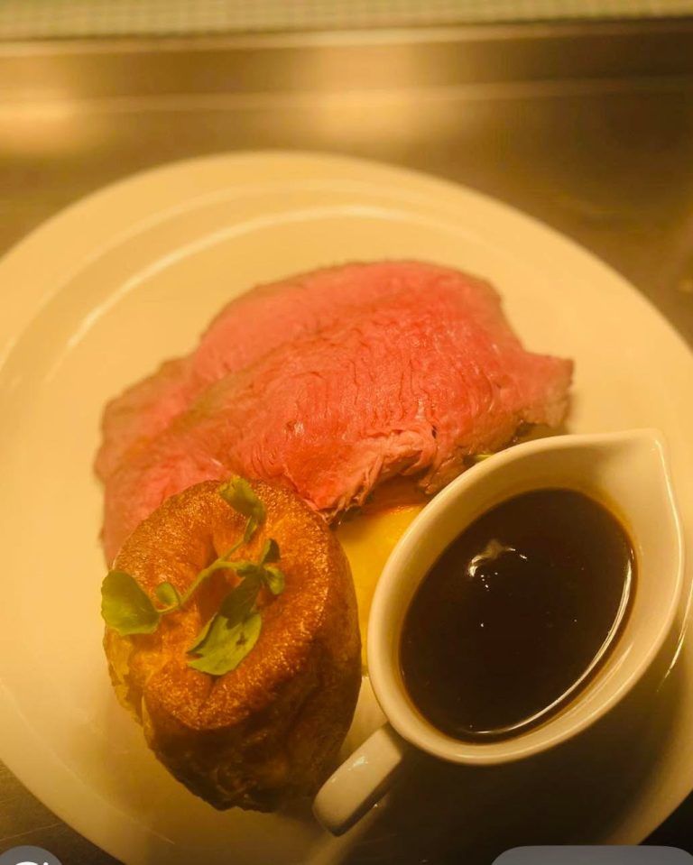 Sunday Lunch - Essential Rossendale Valley